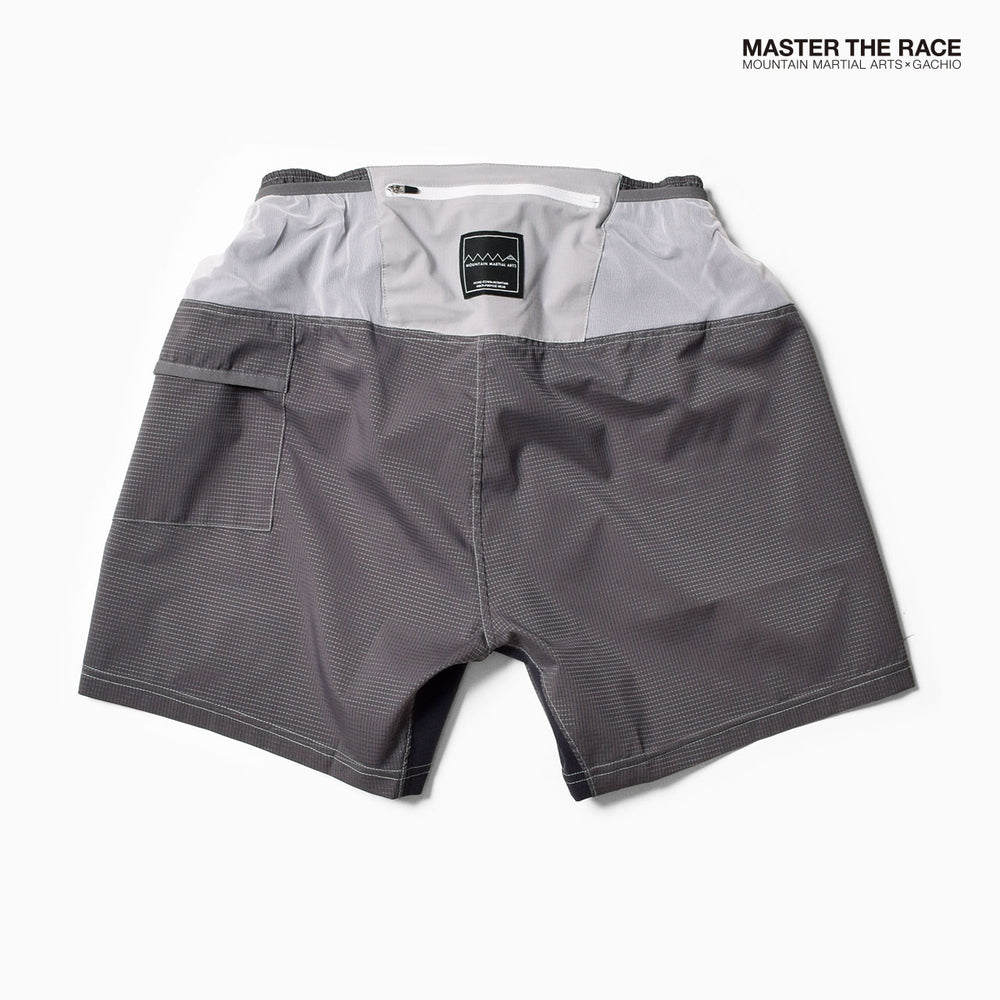 MMA GACHIO "MASTER THE RACE" Multi Pocket Run Shorts Charcoal – CONNECTED