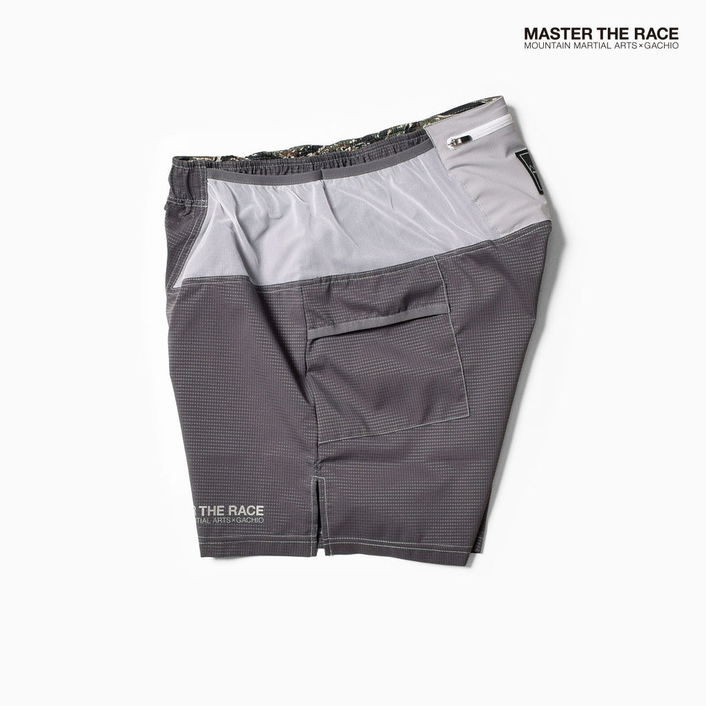 MMA GACHIO "MASTER THE RACE" Multi Pocket Run Shorts Charcoal – CONNECTED